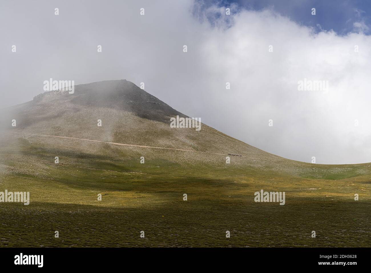 Mountain Olympus in Greece. Apline scenery Stock Photo - Alamy