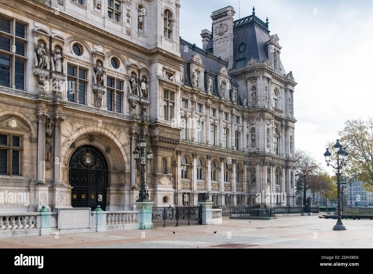 Paris, the facade of the Hotel de Ville, city hall of the French ...