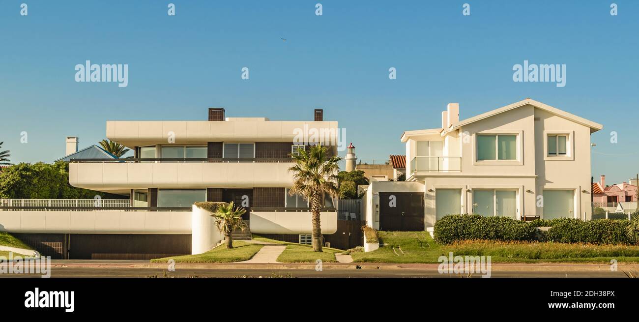 High class neighborhood hi-res stock photography and images - Alamy