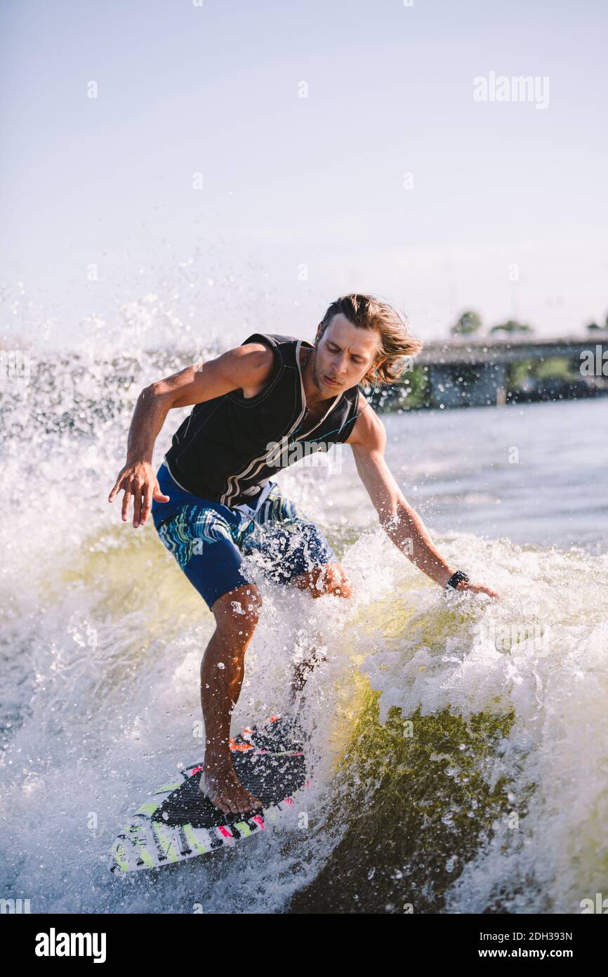Wakesurfen hi-res stock photography and images - Alamy