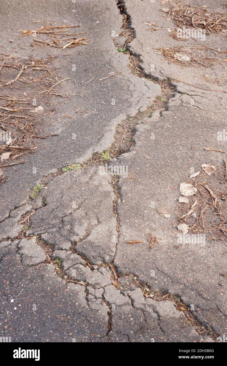 Pavement damage vertical hi-res stock photography and images - Alamy