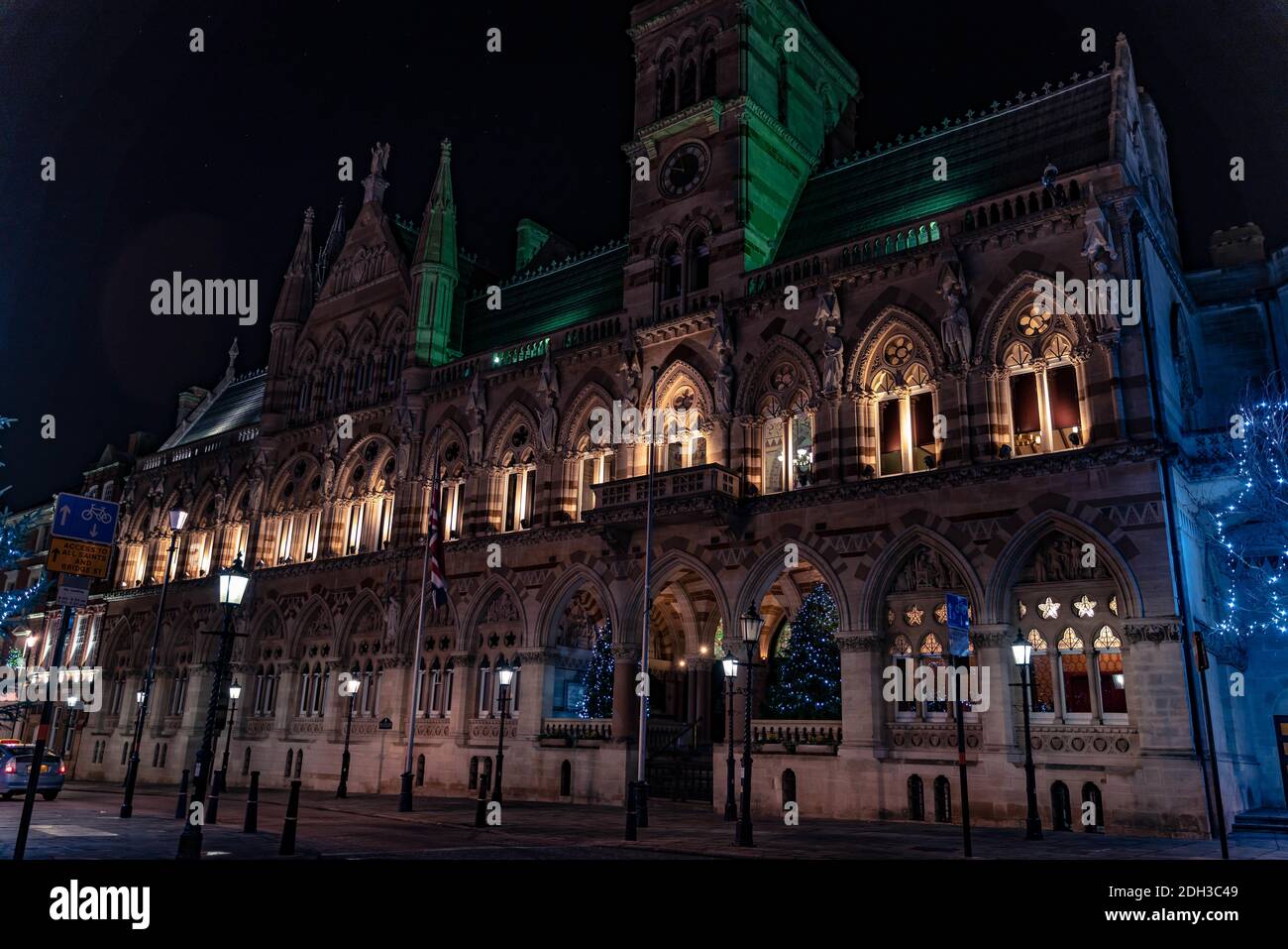 Northampton Guildhall building in St Giles' Square in Northampton ...