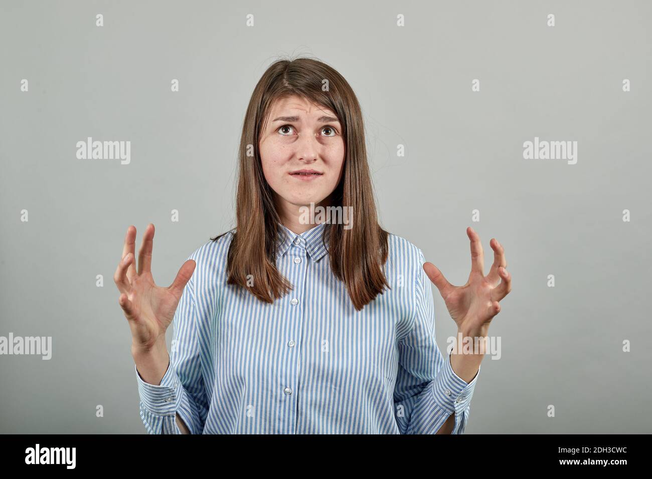 Claw hands, hand gesture and sign, scary desperate, showing claws ...