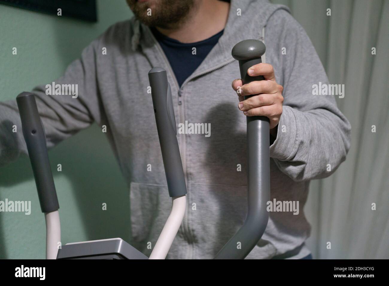 Human legs on elliptical hi-res stock photography and images - Alamy