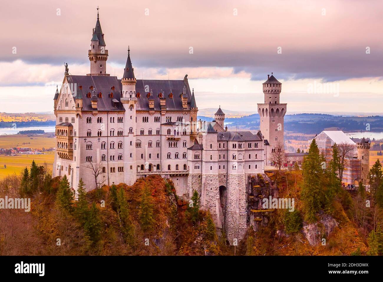 Close up view neuschwanstein castle hi-res stock photography and images ...