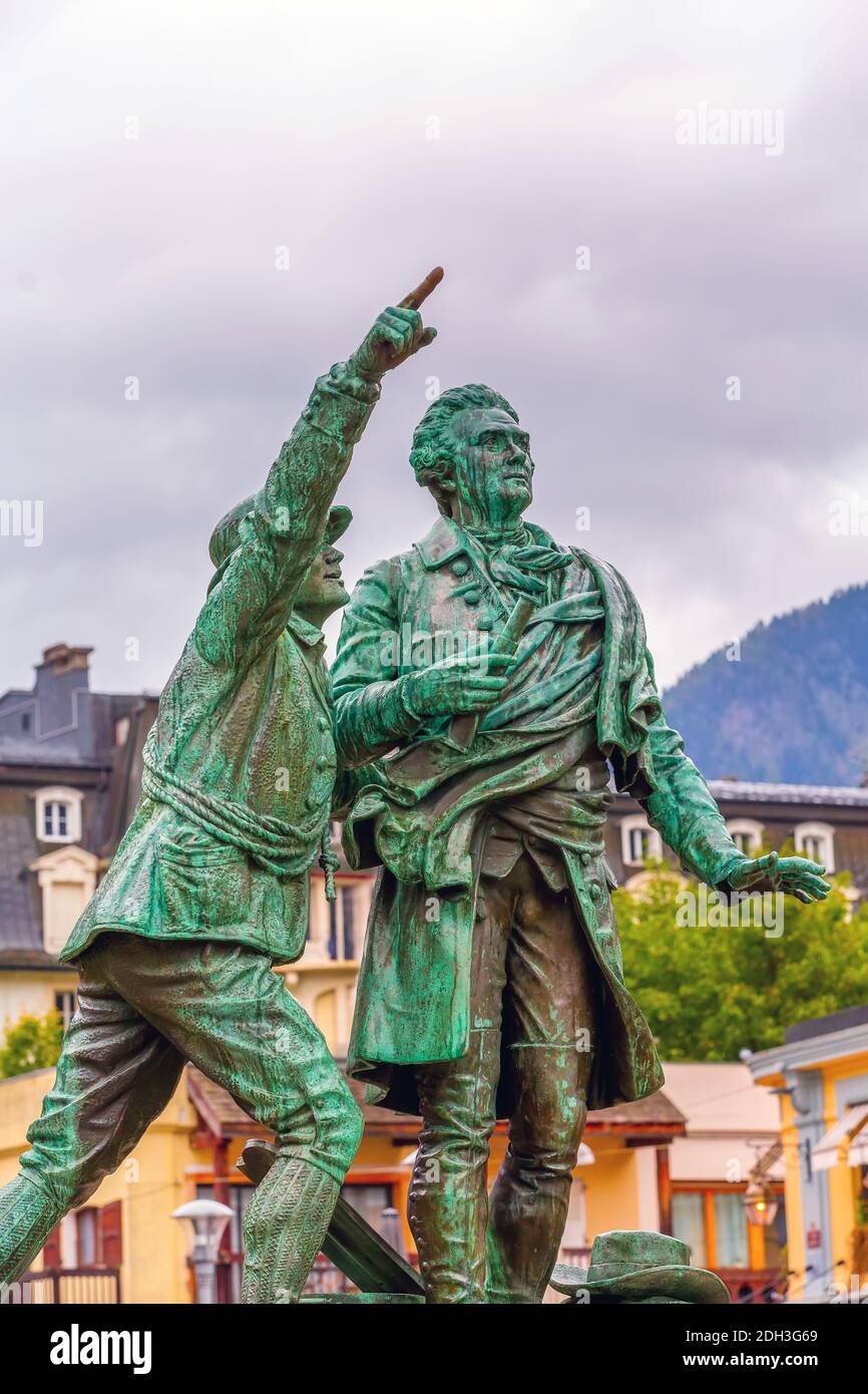 Statue of Balmat and Saussure, Chamonix, France Stock Photo - Alamy