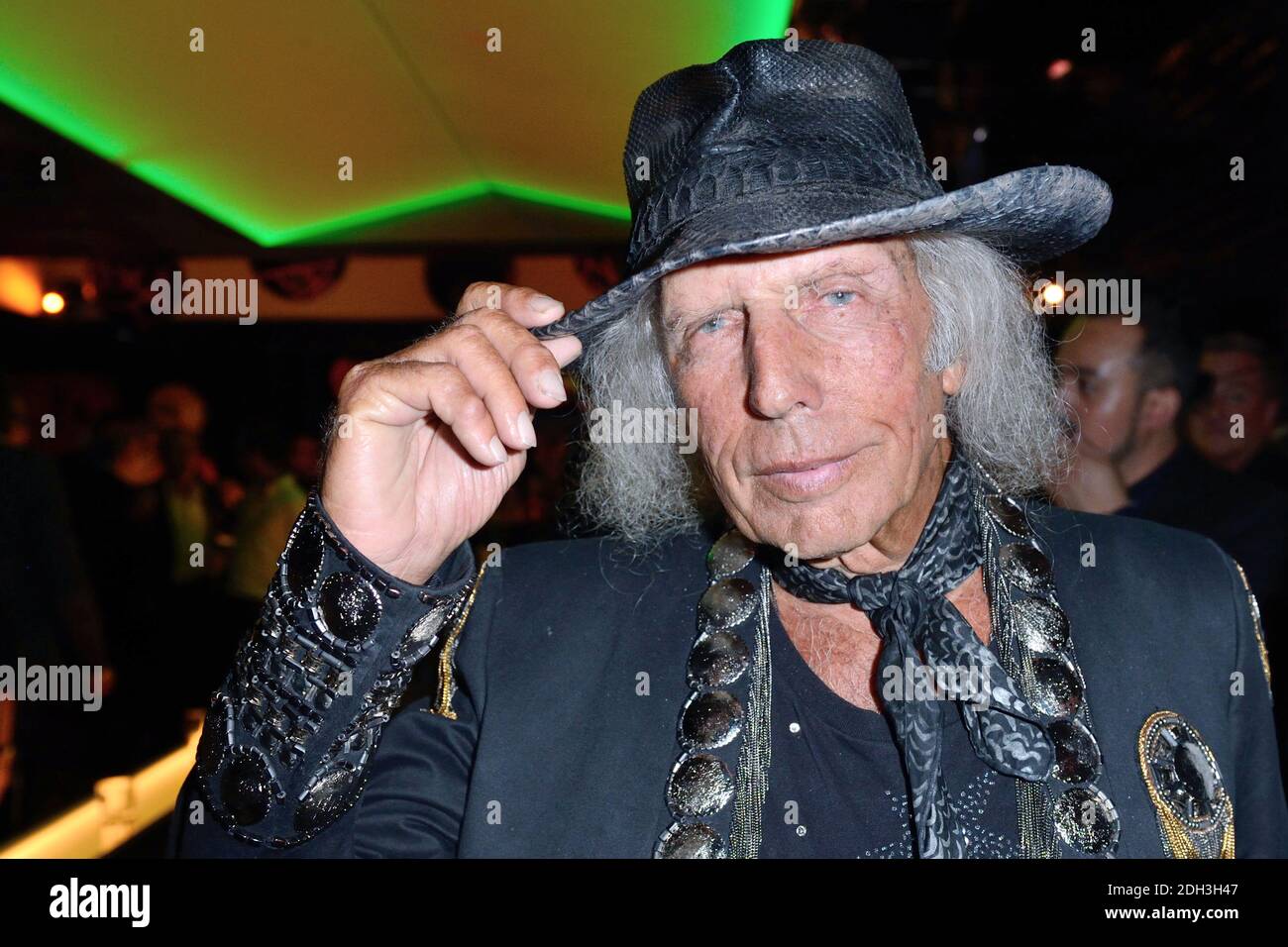 James Goldstein assiste a la soiree Facade Pirate pour feter les 40 ans ...