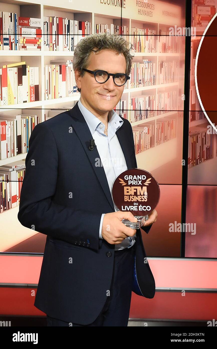 David Spector recoit le Grand Prix du Livre ECO de BFM Business pour ...