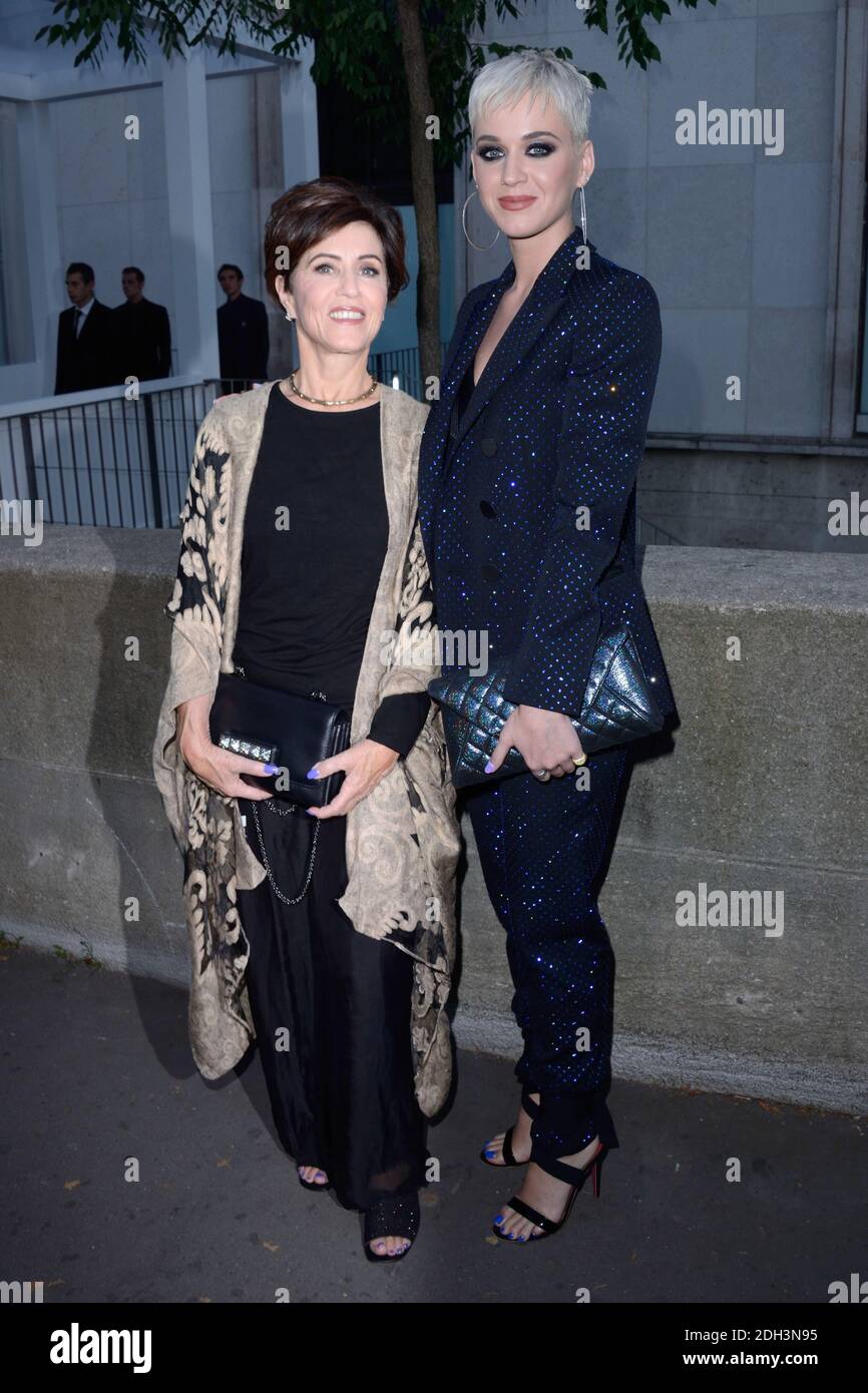Katy Perry and her mother Mary Christine attending the Gabrielle Chanel ...