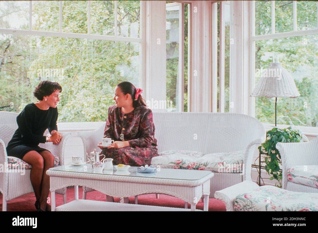 Afternoon tea new england hi-res stock photography and images - Alamy