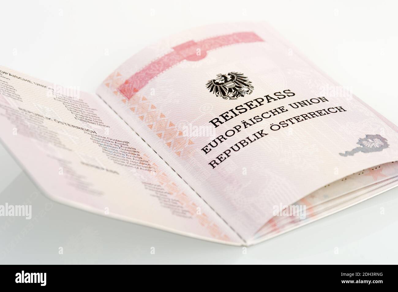 Reisedokumente hi-res stock photography and images - Alamy