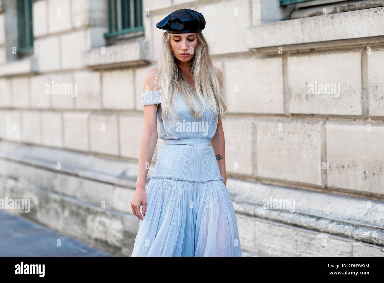 Street style, Veronika Kuvaeva arriving at Ulyana Sergeenko Fall-Winter ...