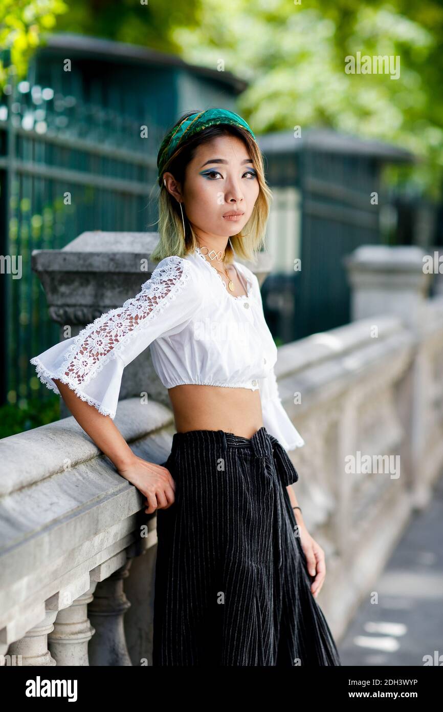 Street style, Yujia Mei arriving at Jean-Paul Gaultier Fall-Winter 2017 ...