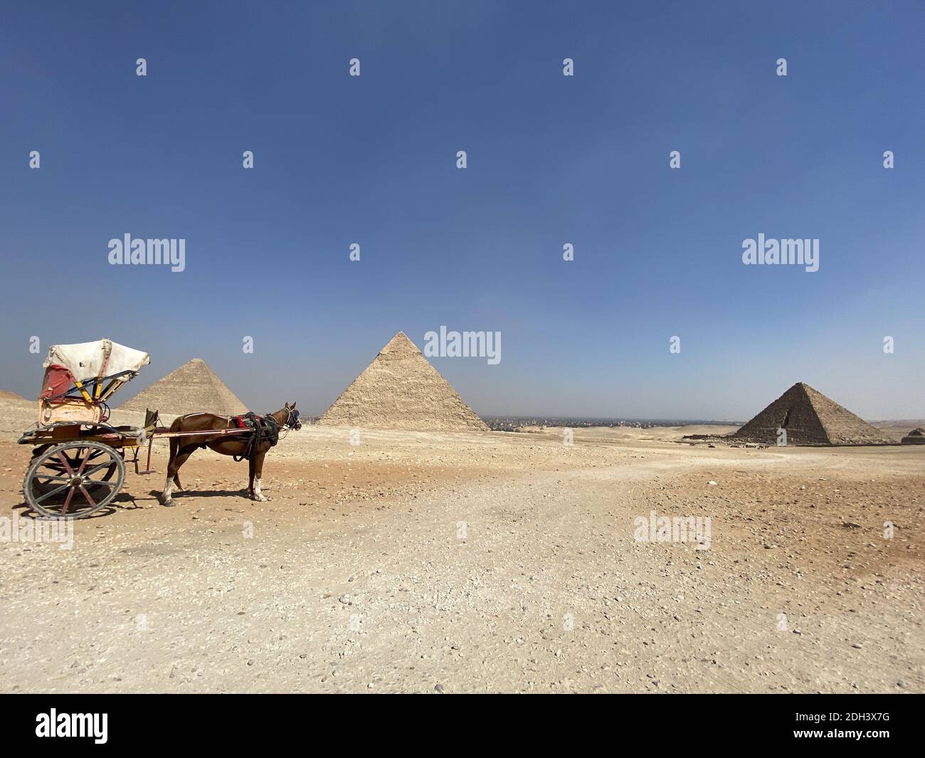 Egyptian tent pyramids hi-res stock photography and images - Alamy