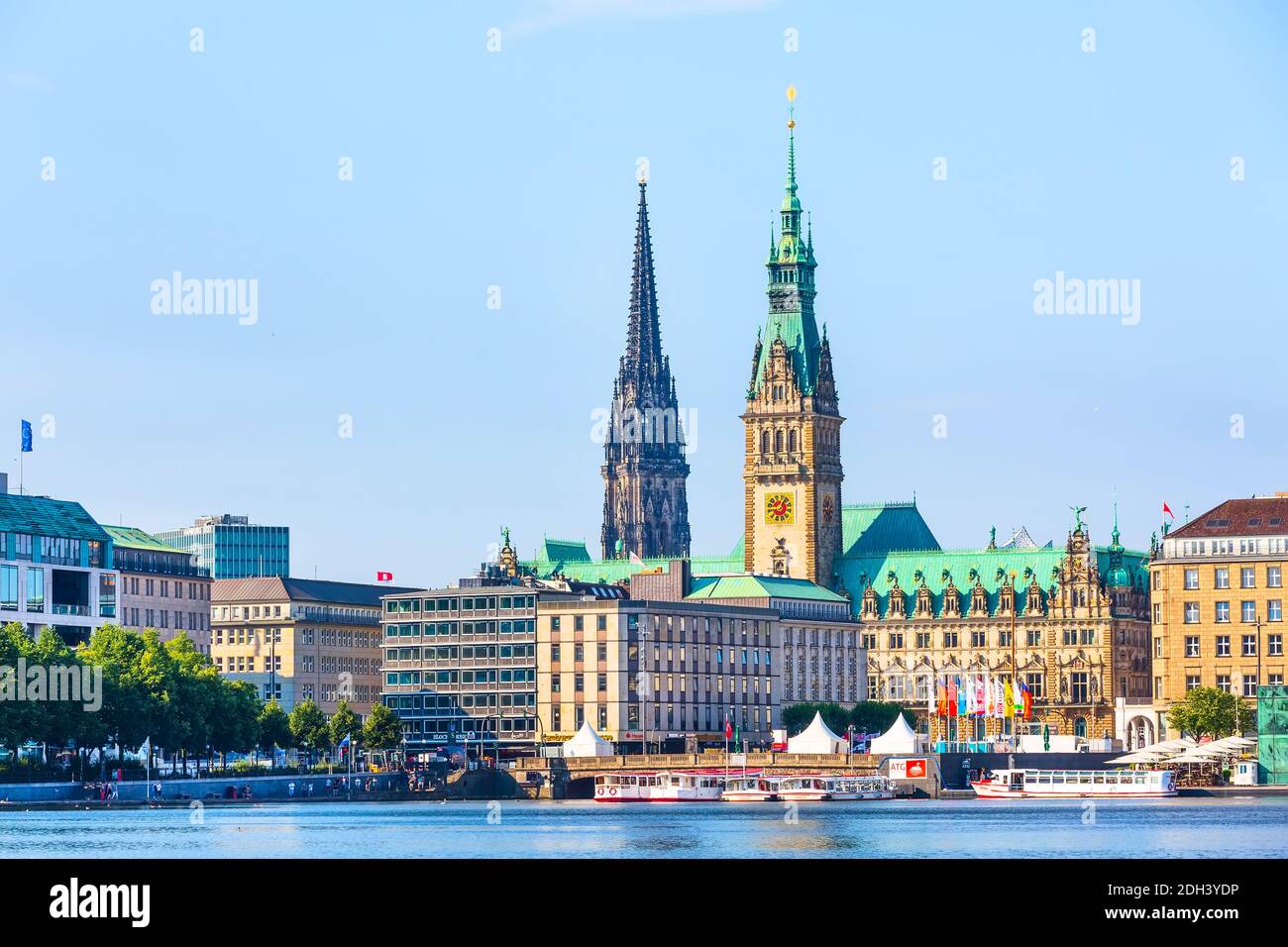 Hamburg Rathaus and Alster lake, Germany Stock Photo - Alamy