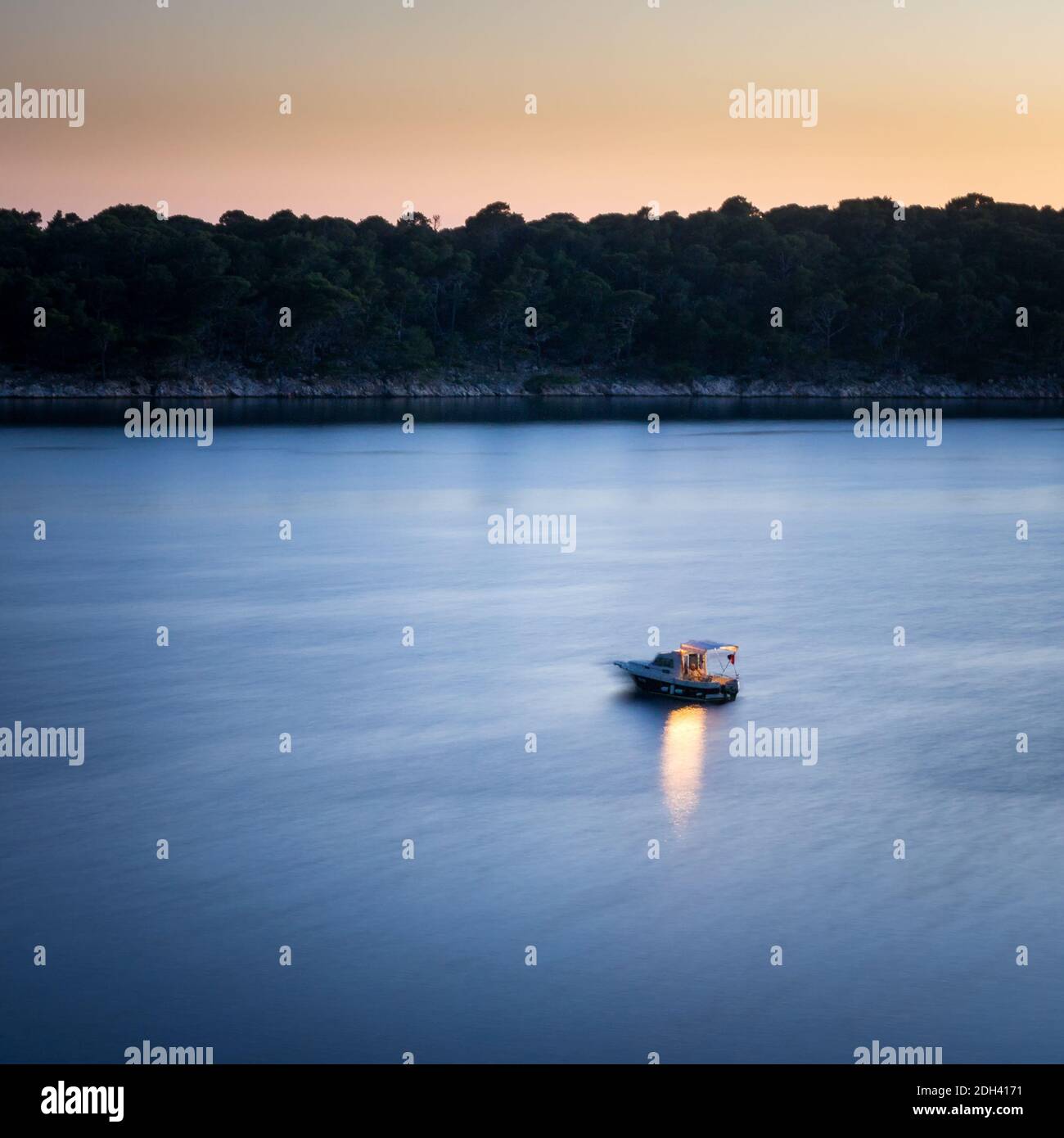 Relaxing on a boat hi-res stock photography and images - Alamy