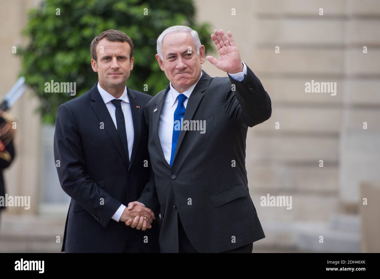 French President Emmanuel Macron and Israeli Prime Minister Benjamin ...