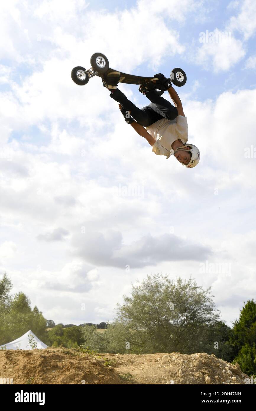 Boardercross hi-res stock photography and images - Alamy