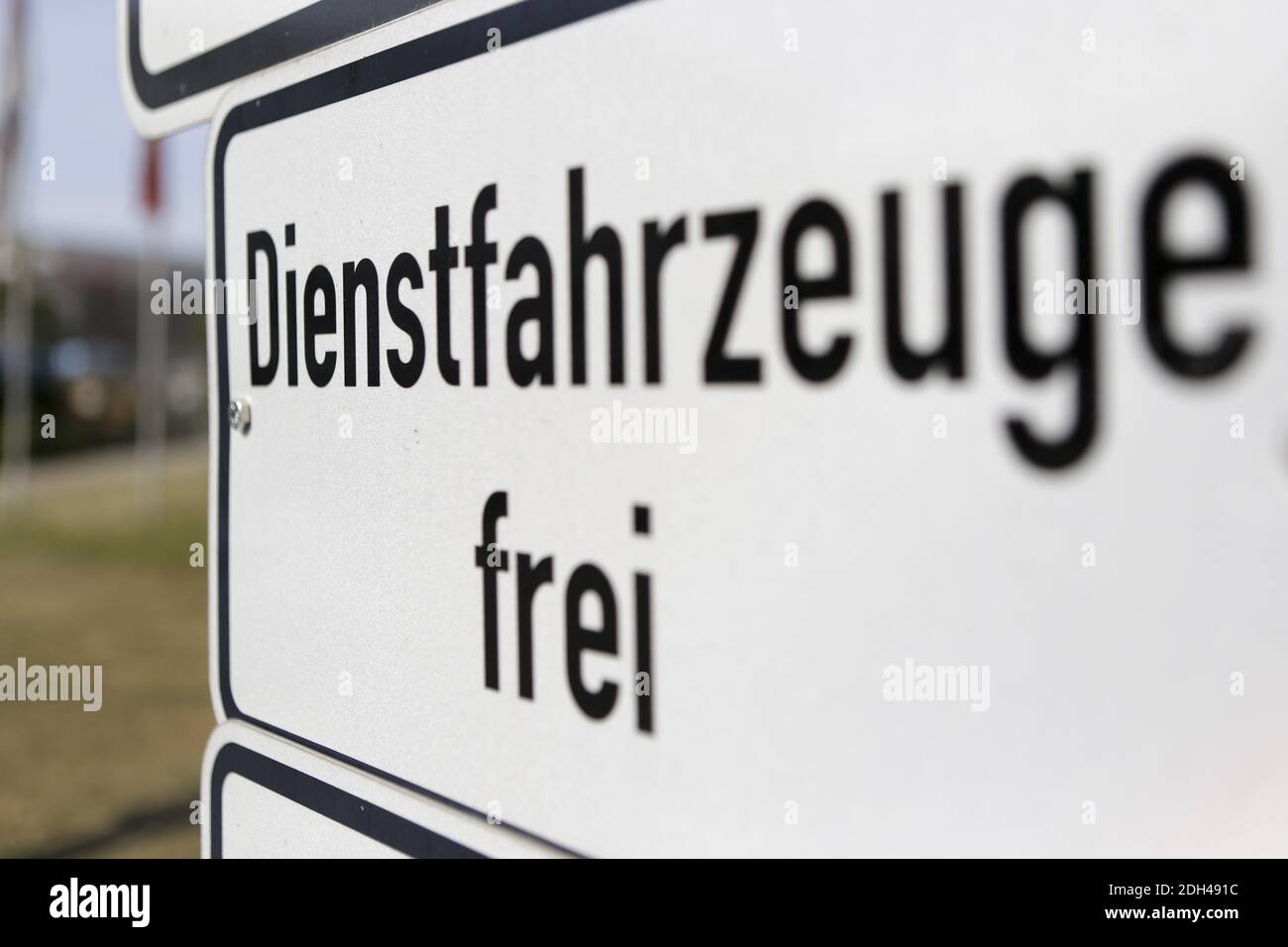 Security company sign hi-res stock photography and images - Alamy