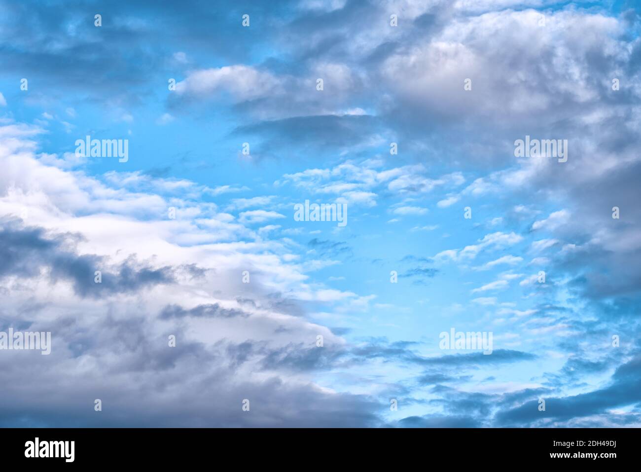Blue dawn sky hi-res stock photography and images - Alamy