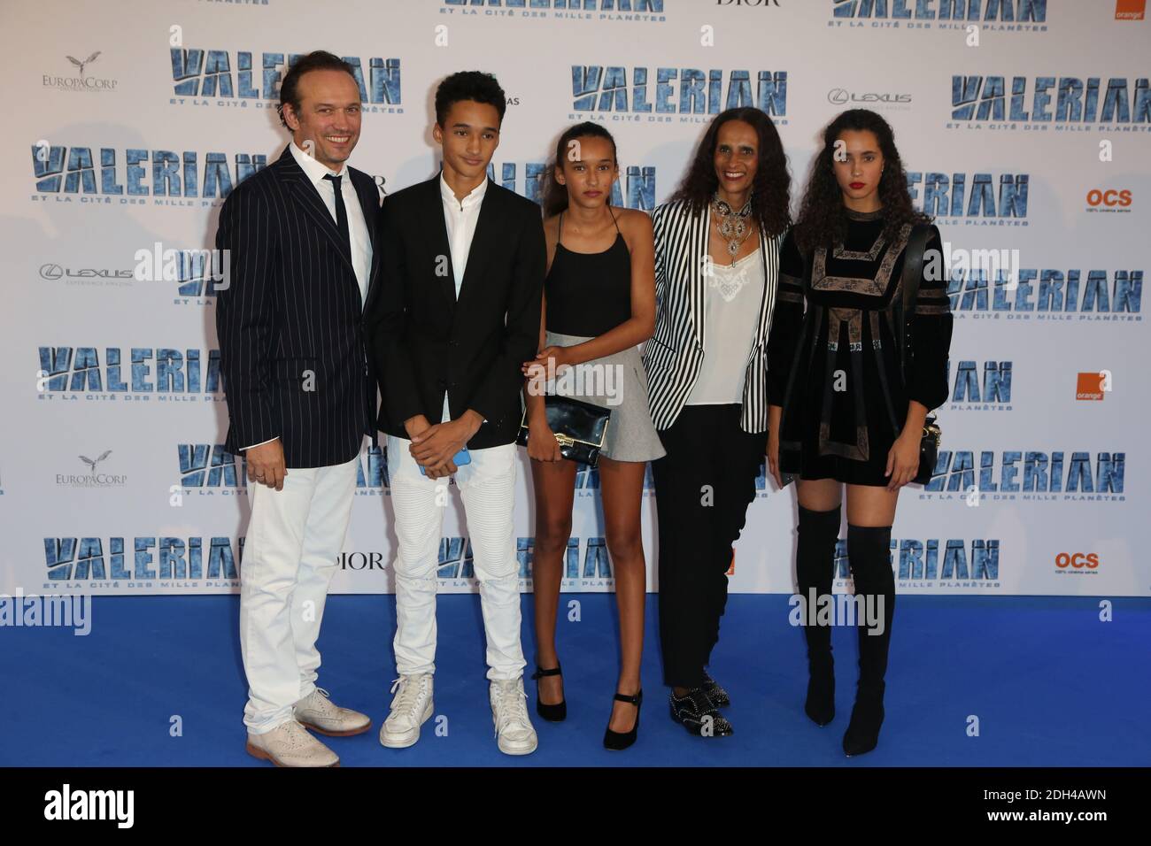 Vincent Perez, Pablo Perez, Tess Perez, Karine Silla and Iman Perez ...