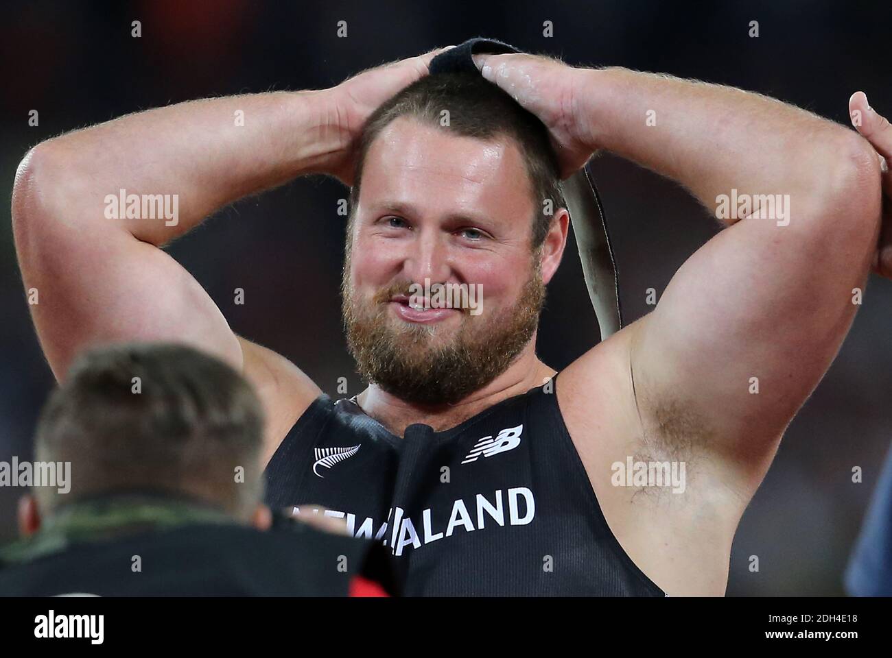 Winner mens shot put hi-res stock photography and images - Alamy