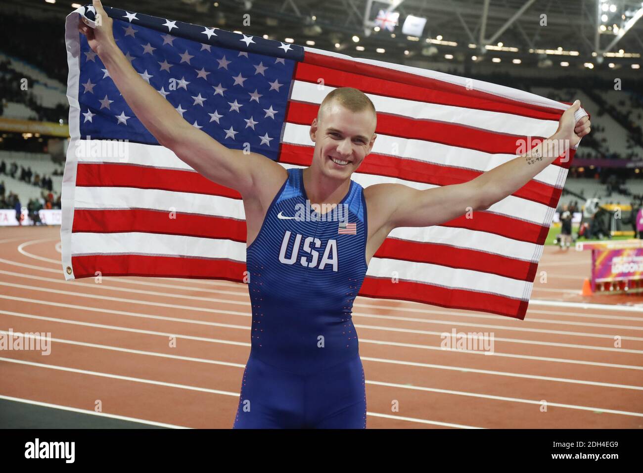 USA's Sam Kendricks celebrates after winning Gold in the Men's Pole ...