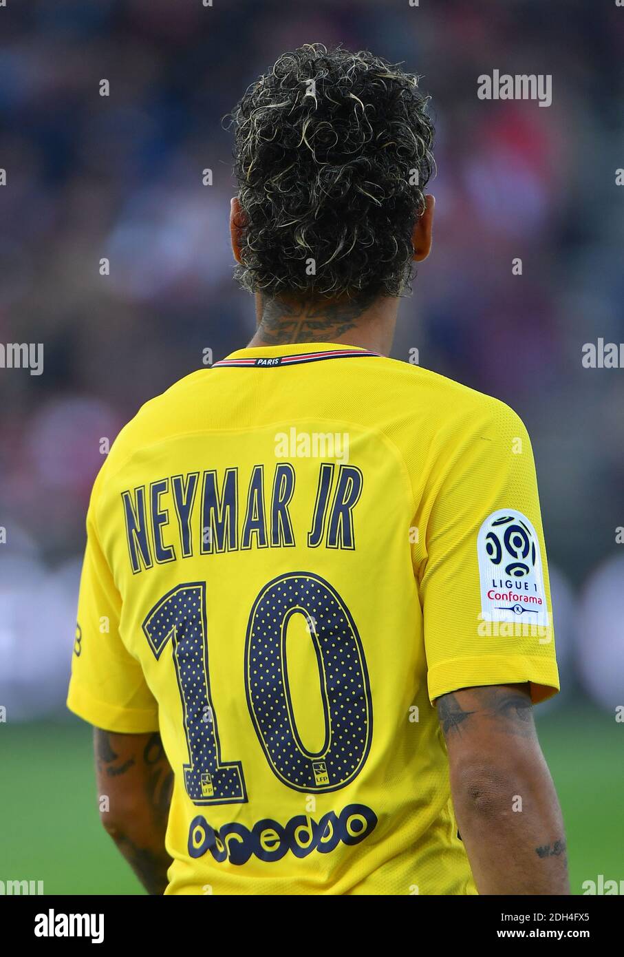 Paris Saint-Germain's Brazilian forward Neymar plays his first French ...
