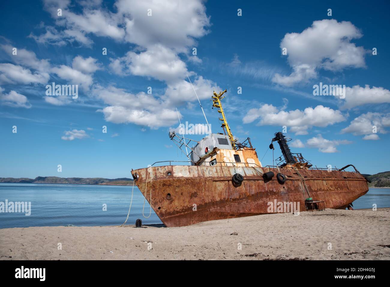 Old rusty fishing boat hi-res stock photography and images - Alamy