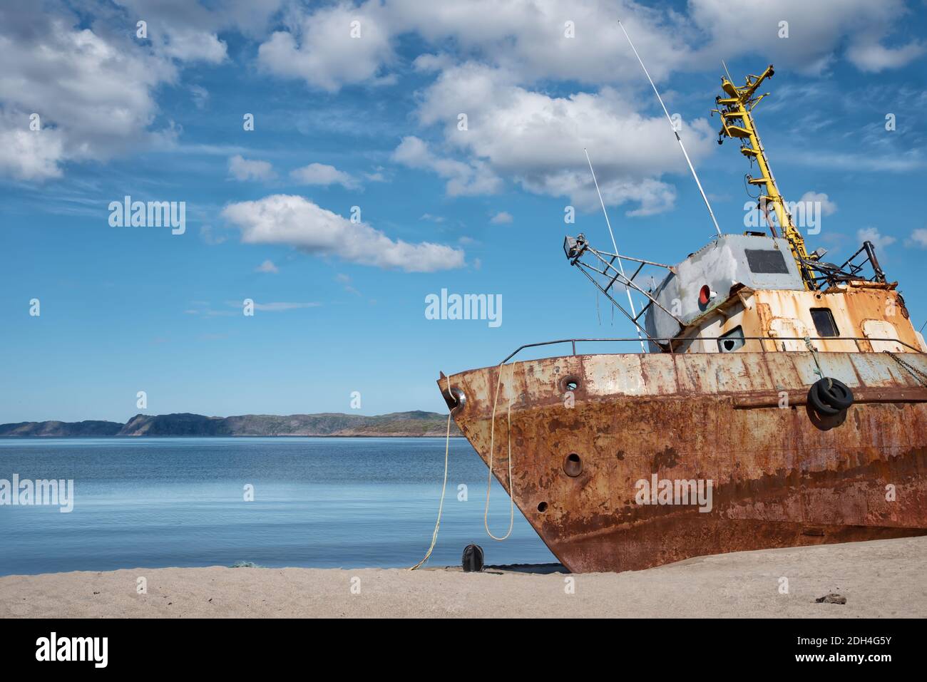 Old rusty fishing boat hi-res stock photography and images - Alamy
