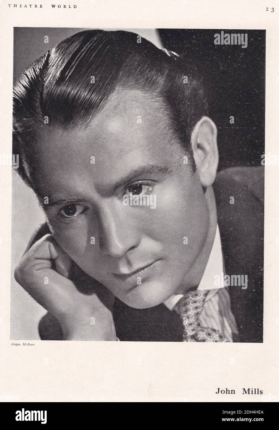 British actor john mills hi-res stock photography and images - Alamy