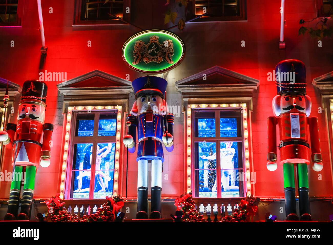 Annabel's nightclub hi-res stock photography and images - Alamy