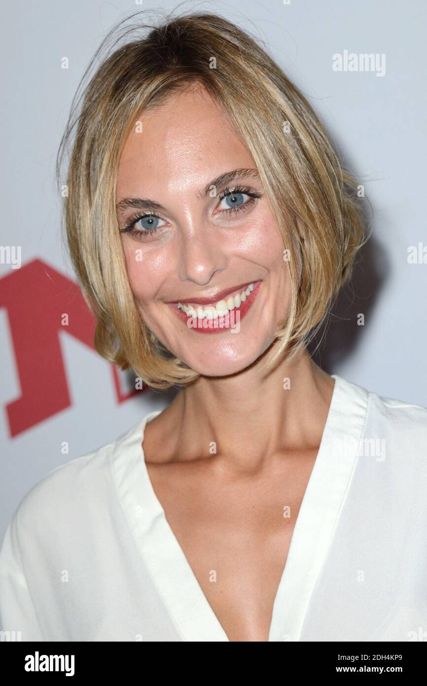 Davia Martelli assiste a la Premiere NRJ12 de Les Vacances des Anges ...