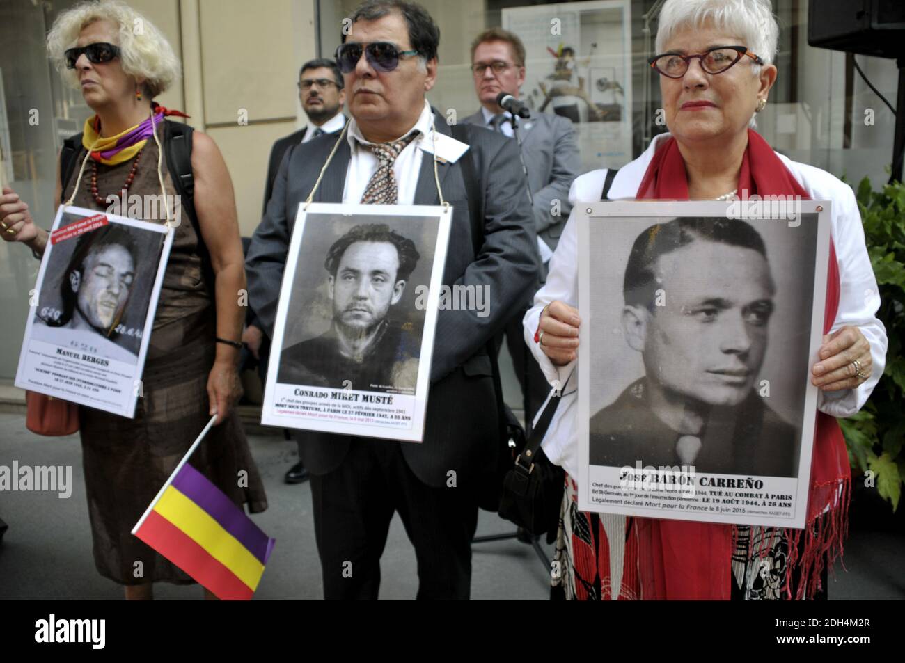 A plaque honoring Jose Maria Carreno is unveiled in Paris, France ...