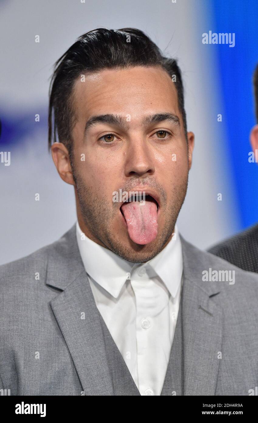 Pete Wentz 2017 Vma Presenter Pete Wentz Reacts To His 2007 VMA