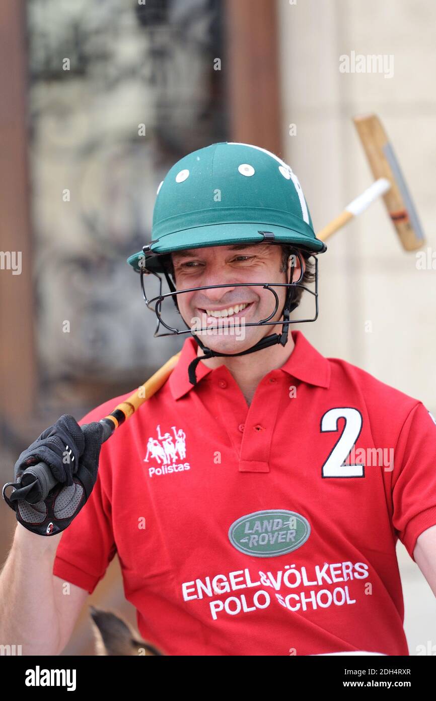 David Scheffler participe a la parade avant la Coupe Diane Barriere ...