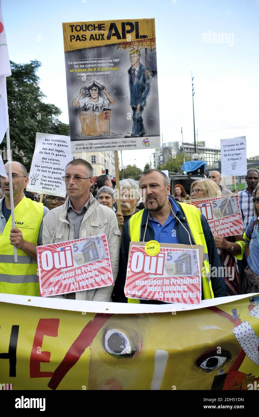 Manifestation APL a Bercy, "Touche Pas aux APL" contre baisse de 5 ...