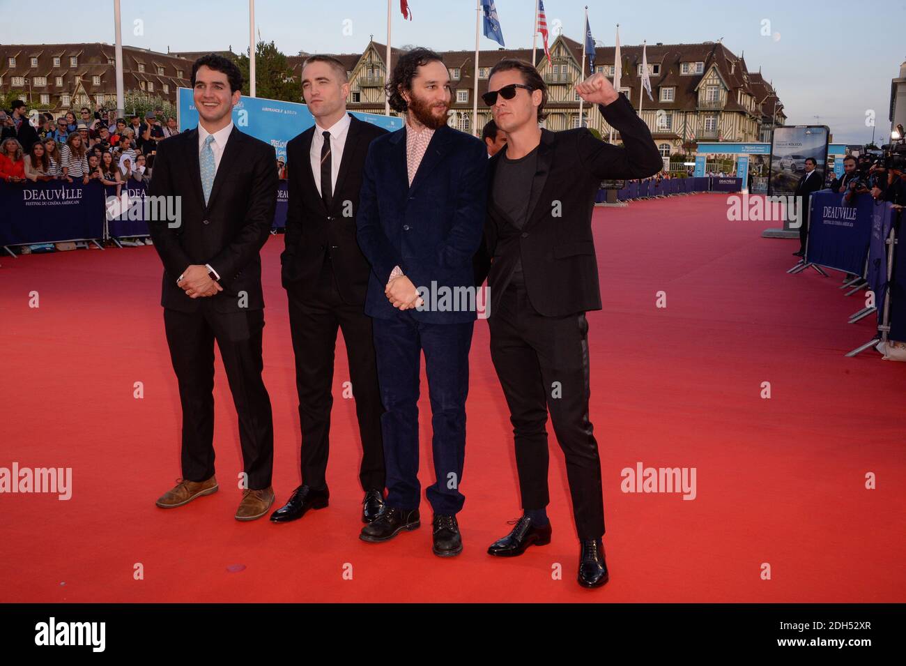 Robert Pattinson, Benny Safdie, Josh Safdie, Oscar Boyson attending the ...