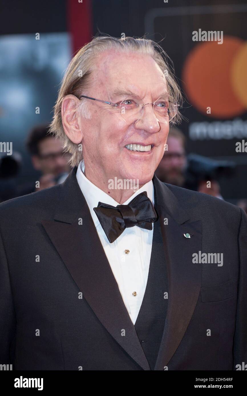 UK actor Donald Sutherland arriving to the premiere of The Leisure ...