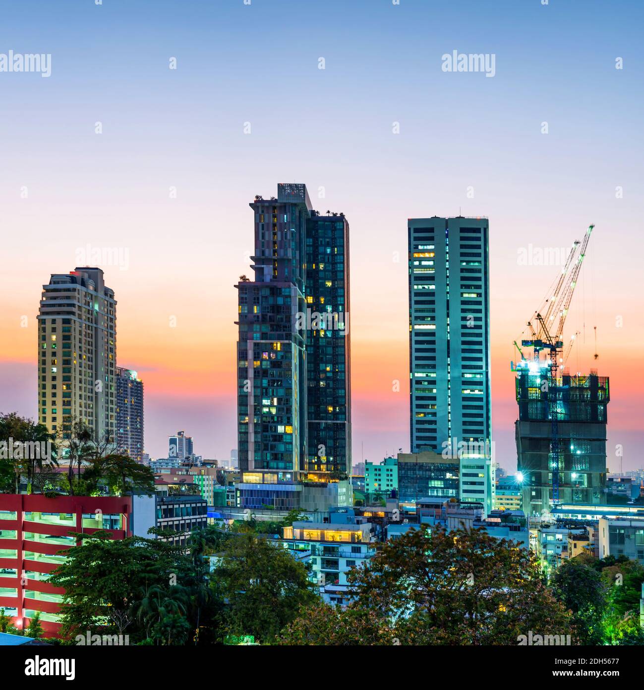 Bangkok city at night Stock Photo - Alamy