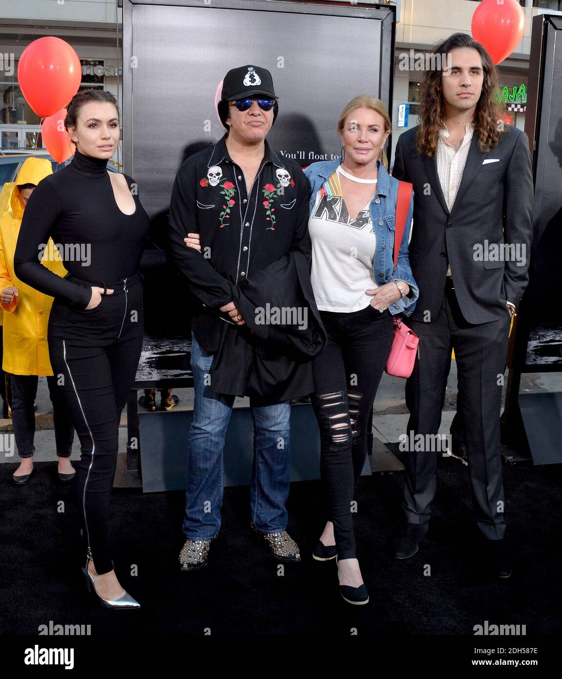 Sophie Simmons, Gene Simmons, Shannon Tweed and Nick Simmons attend the ... Sophie Simmons, Gene Simmons, Shannon Tweed and Nick Simmons attend the ...