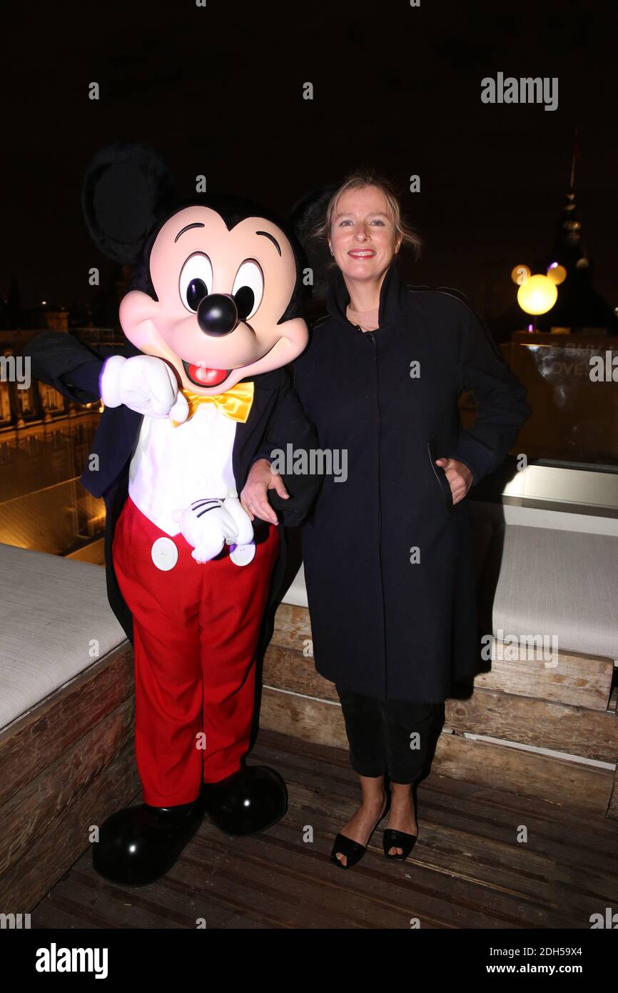 Karine Viard lors de la soiree 'Le BHV Marais Loves Mickey Mouse' a Le ...