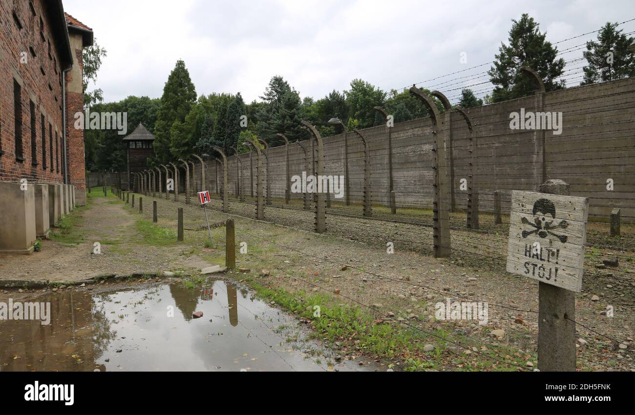 Ig farben factory in monowitz hi-res stock photography and images - Alamy