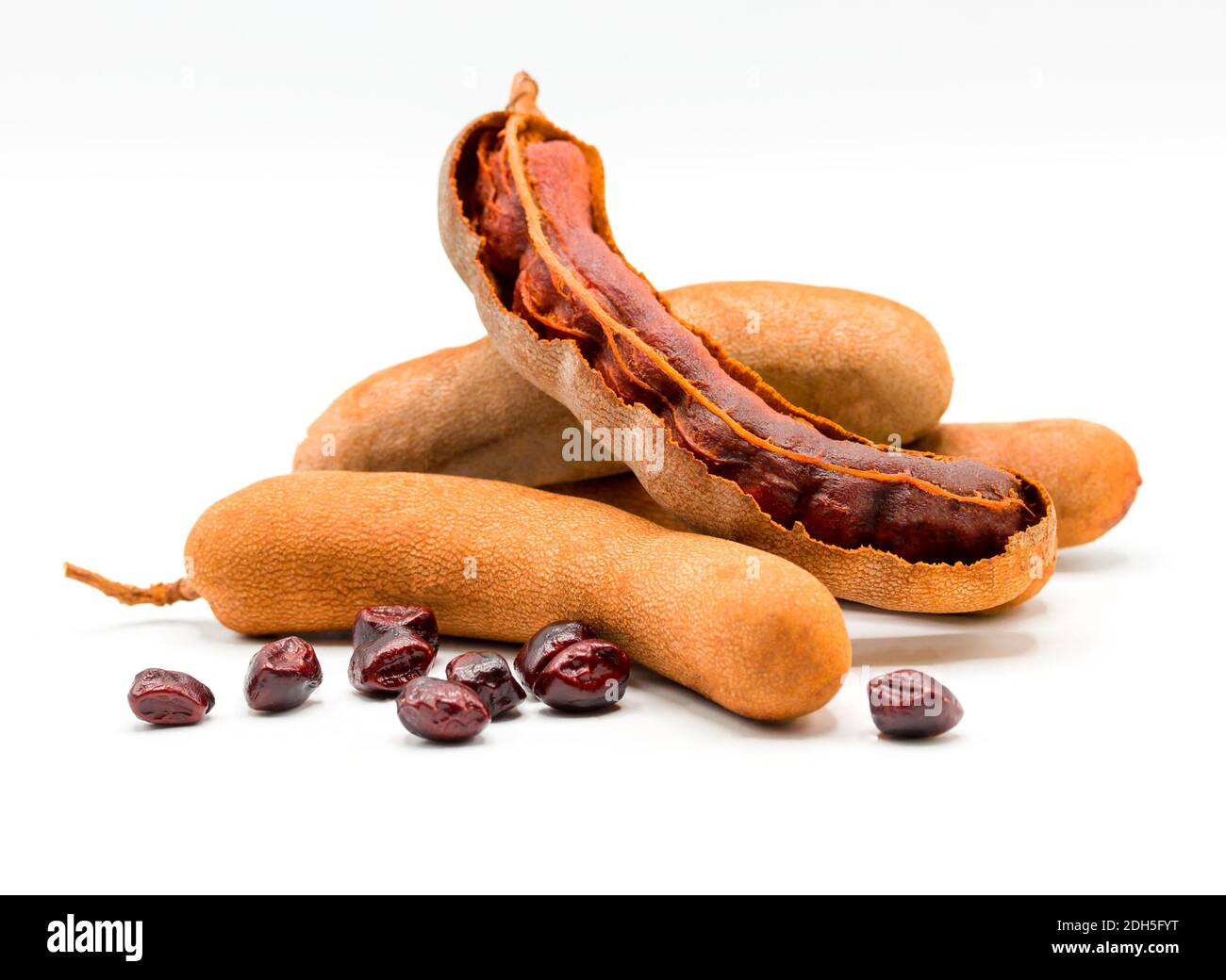 Raw tamarind with leaf hi-res stock photography and images - Alamy
