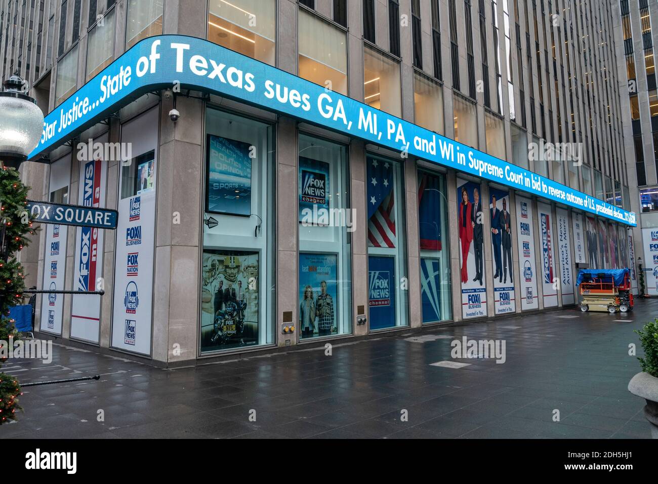 Newsmax media hi-res stock photography and images - Alamy