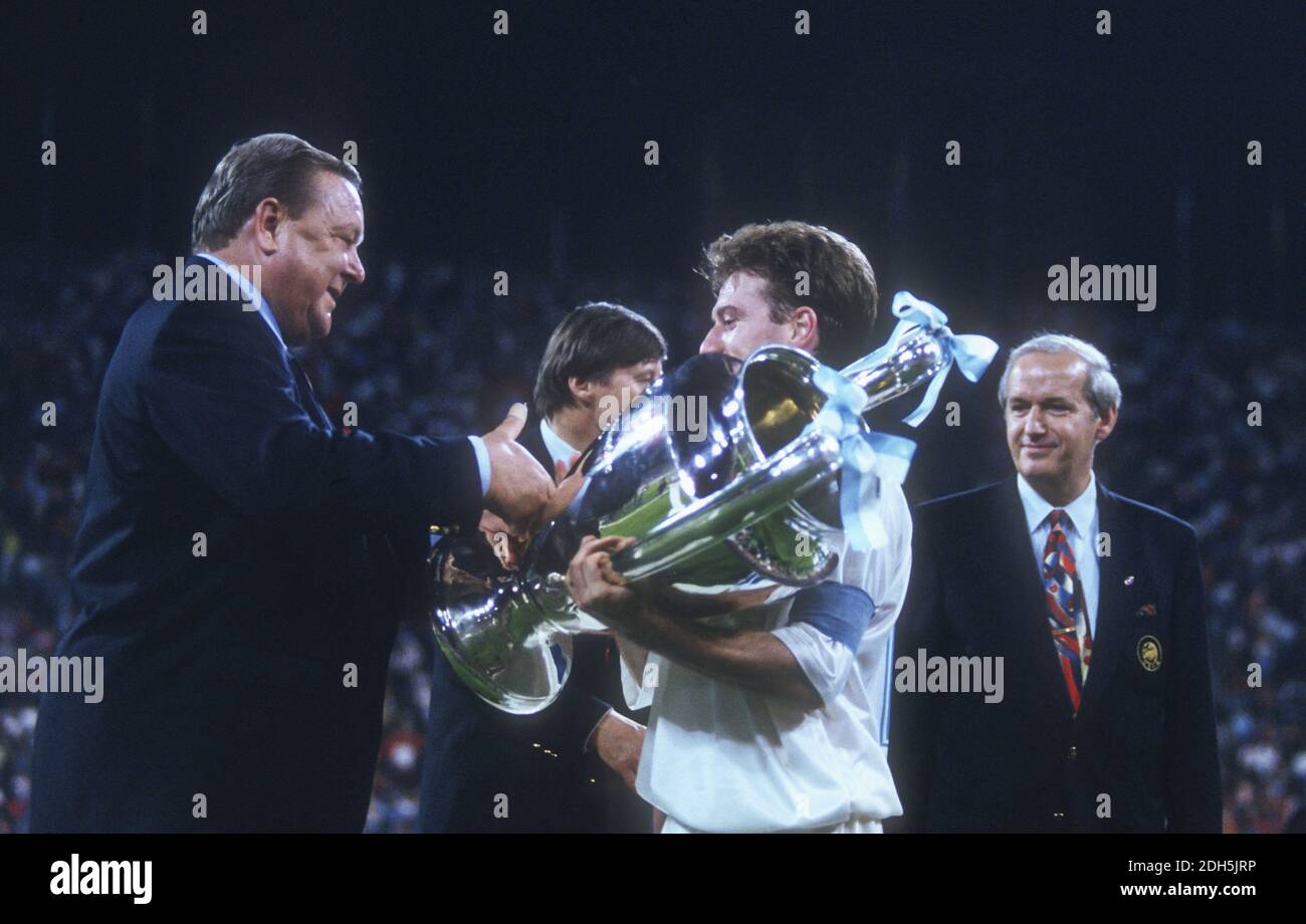 1993 marseille milan hi-res stock photography and images - Alamy