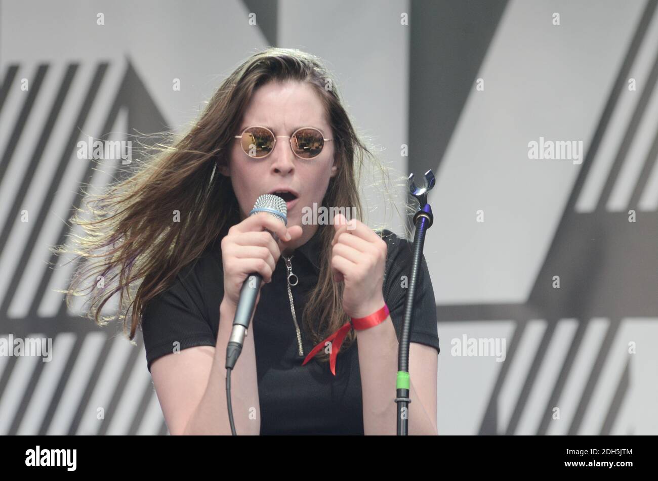 Fishbach, (alias Flora Fischbach) performing during Fnac Live 2017 at ...