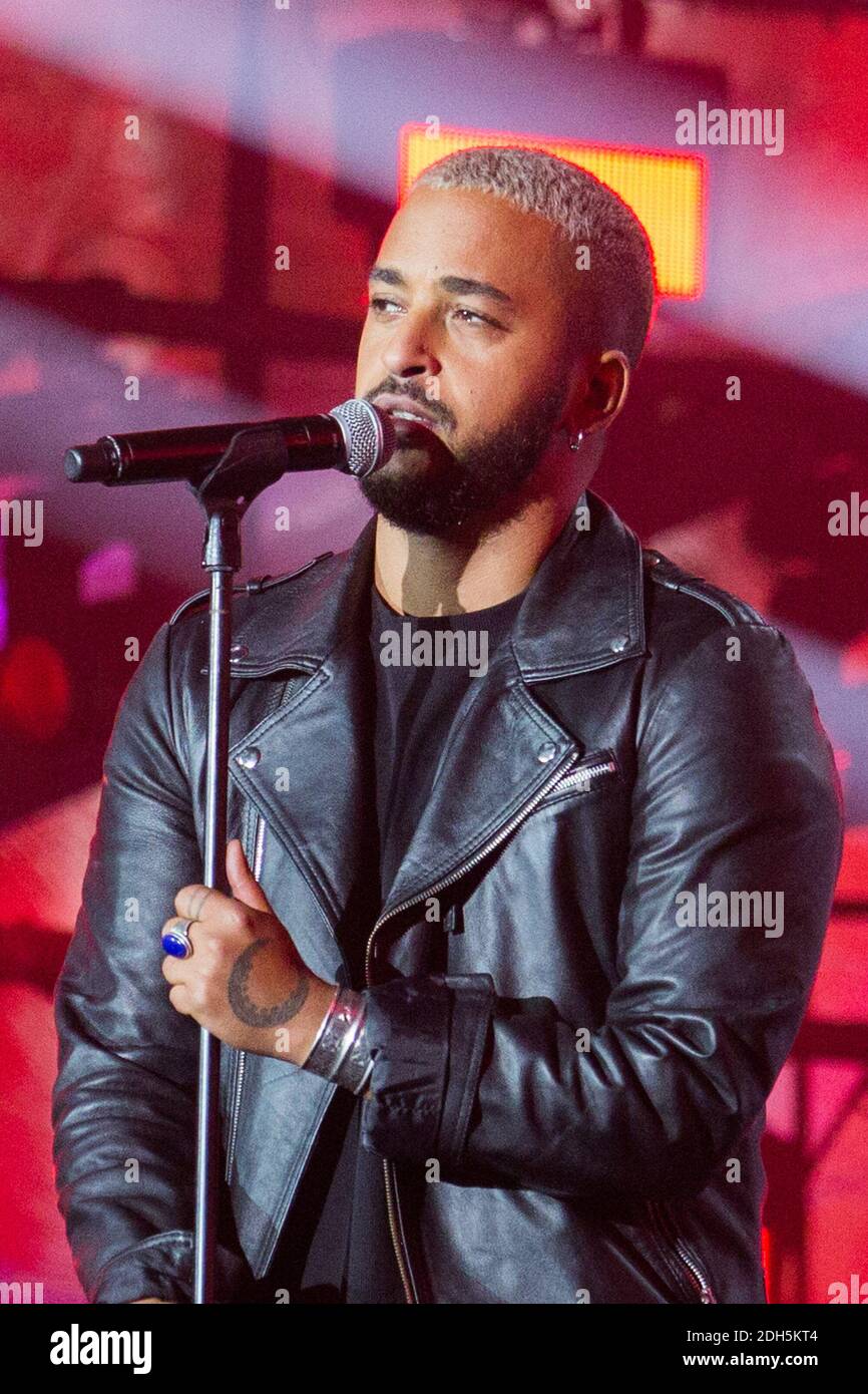 Slimane at concert after the attribution wednesday of the Olympic Games ...