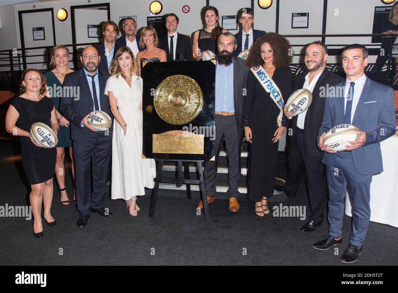 Gael Mignot, Romane Menager, Kad Merad, Camille Lacourt, Julie Gayet ...