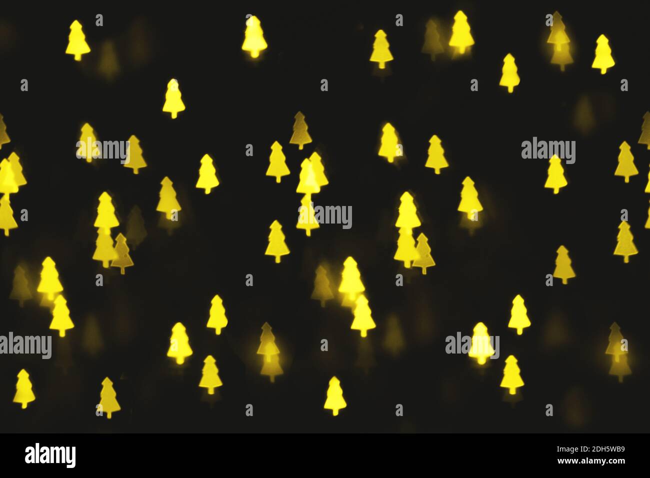 Yellow color shapes hi-res stock photography and images - Alamy